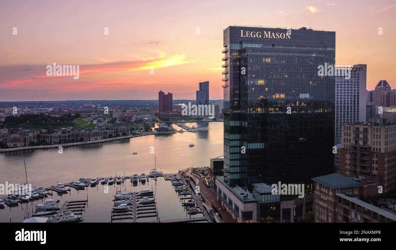 Mason building hi-res stock photography and images - Alamy