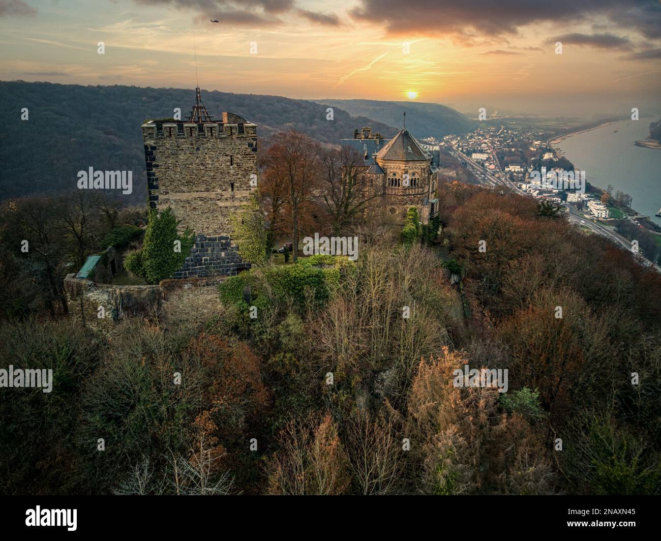 Burg rheineck hi-res stock photography and images - Alamy