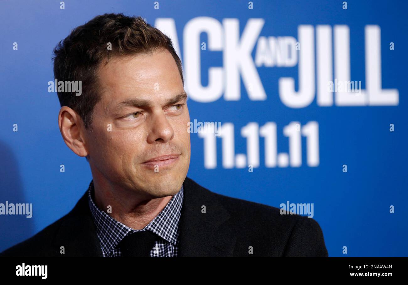 Vince Offer arrives at the premiere of "Jack and Jill", Sunday, Nov. 6 ...