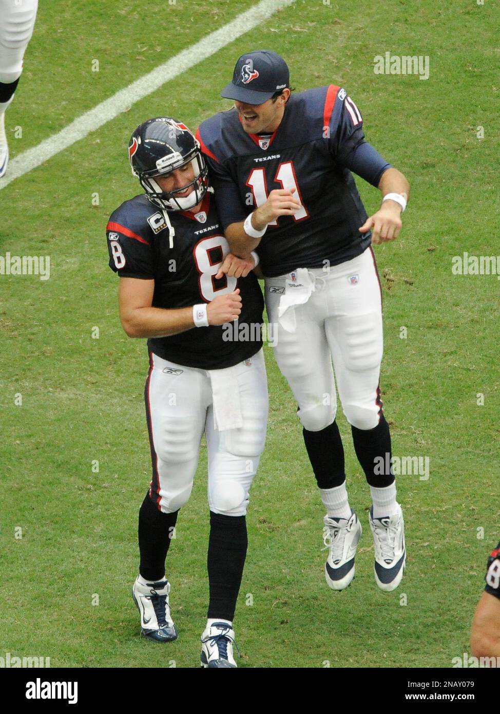 Houston Texans quarterbacks Matt Schaub (8) and teammate Matt Leinart ...