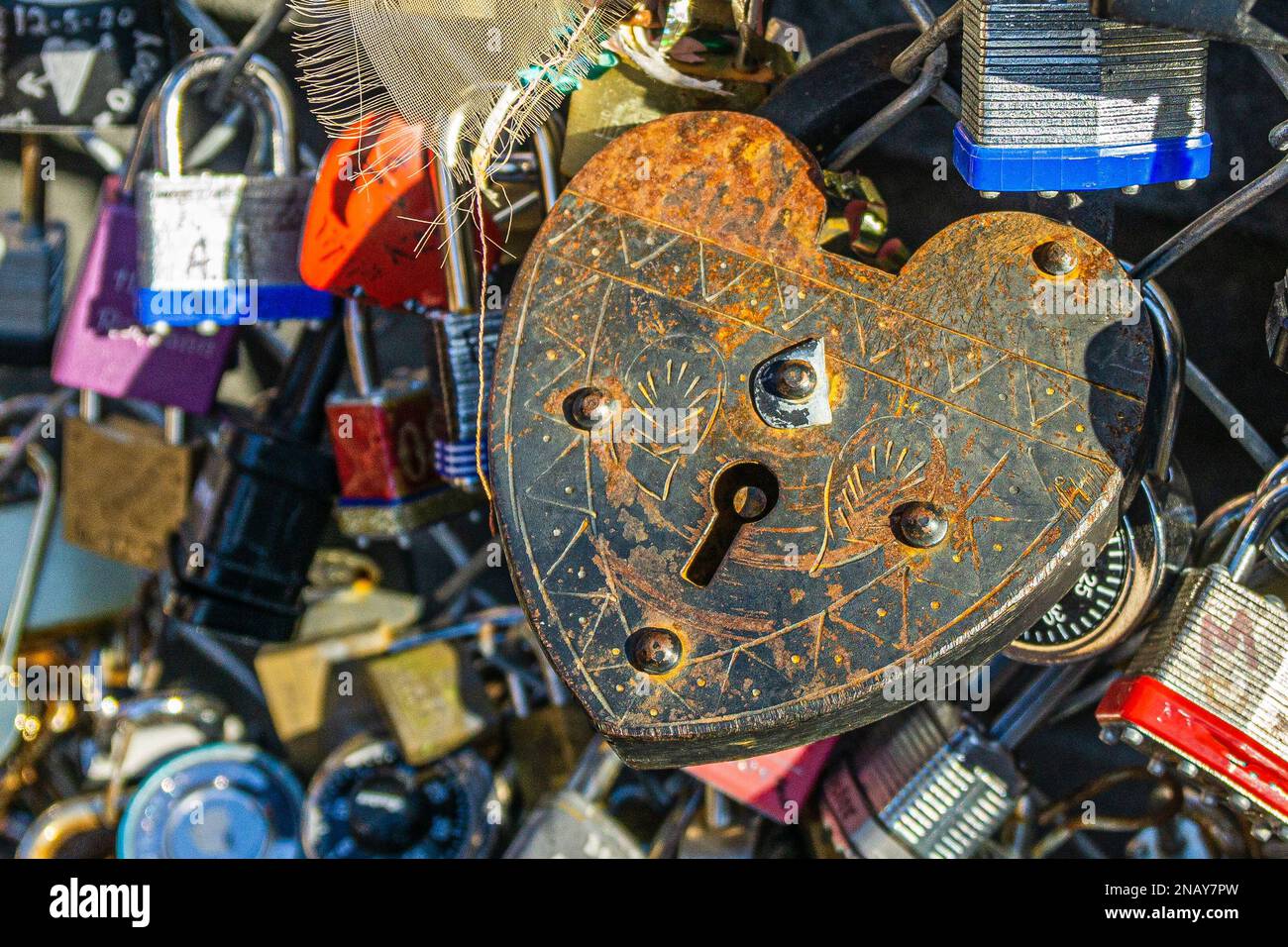 Heart shaped fence hi-res stock photography and images - Alamy