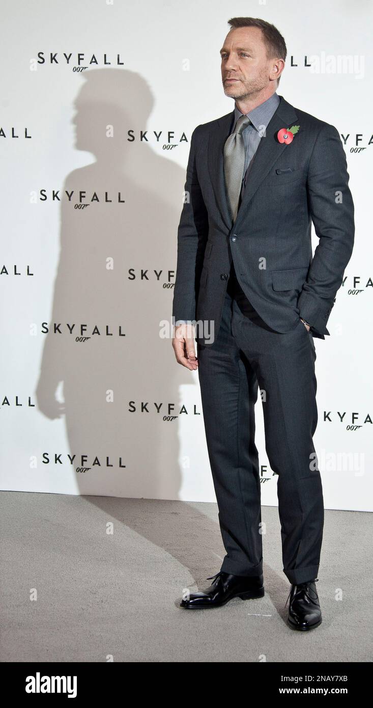 Actor Daniel Craig poses for photographs at a photocall for the new ...