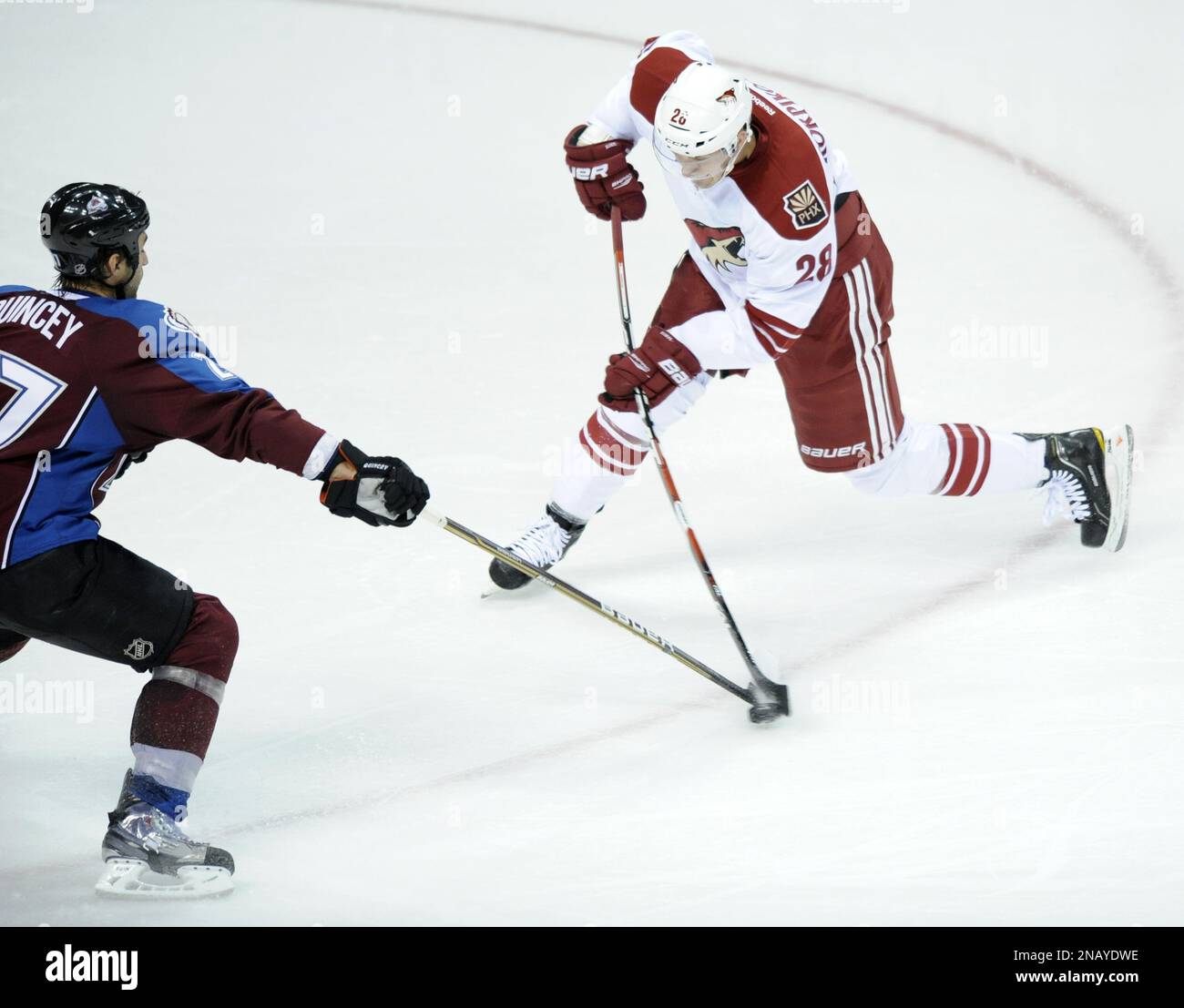 Colorado Avalanche defenseman Kyle Quincey (27) blocks a shot by ...