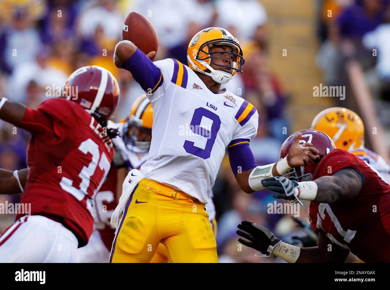 FILE - In this Nov. 6, 2010, file photo, LSU quarterback Jordan ...