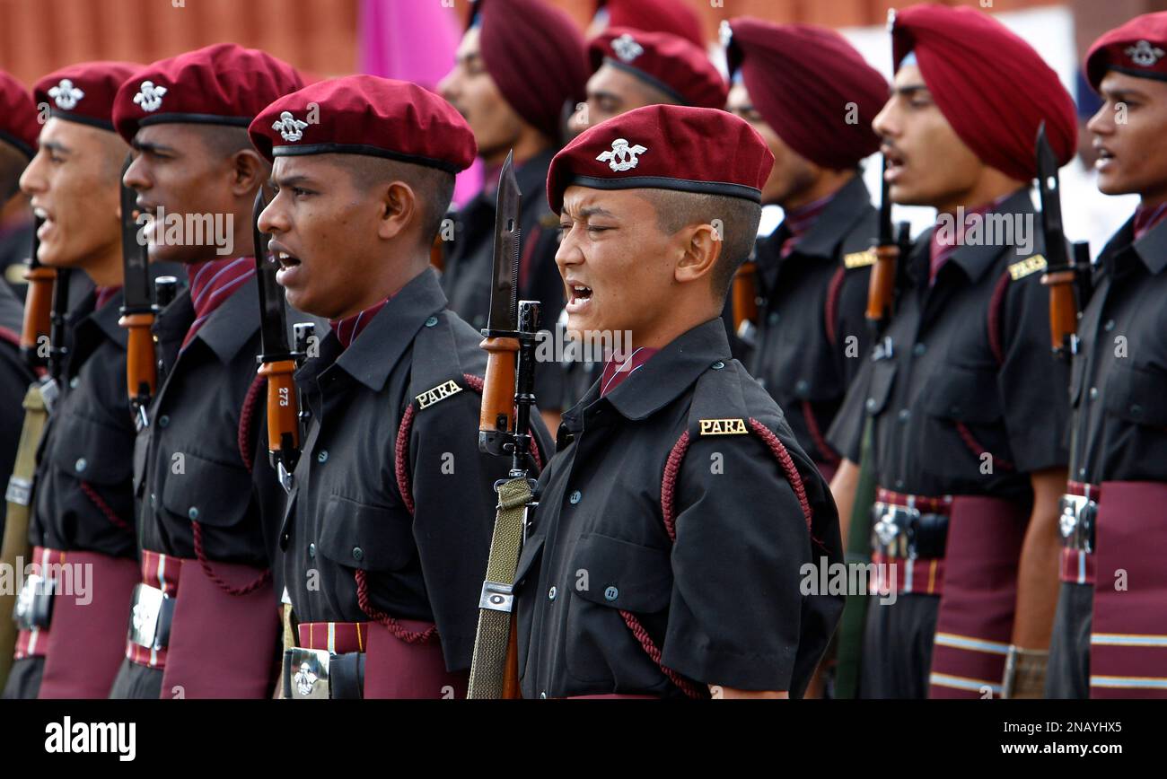 Newly inducted Indian army paratroopers participate in their passing ...