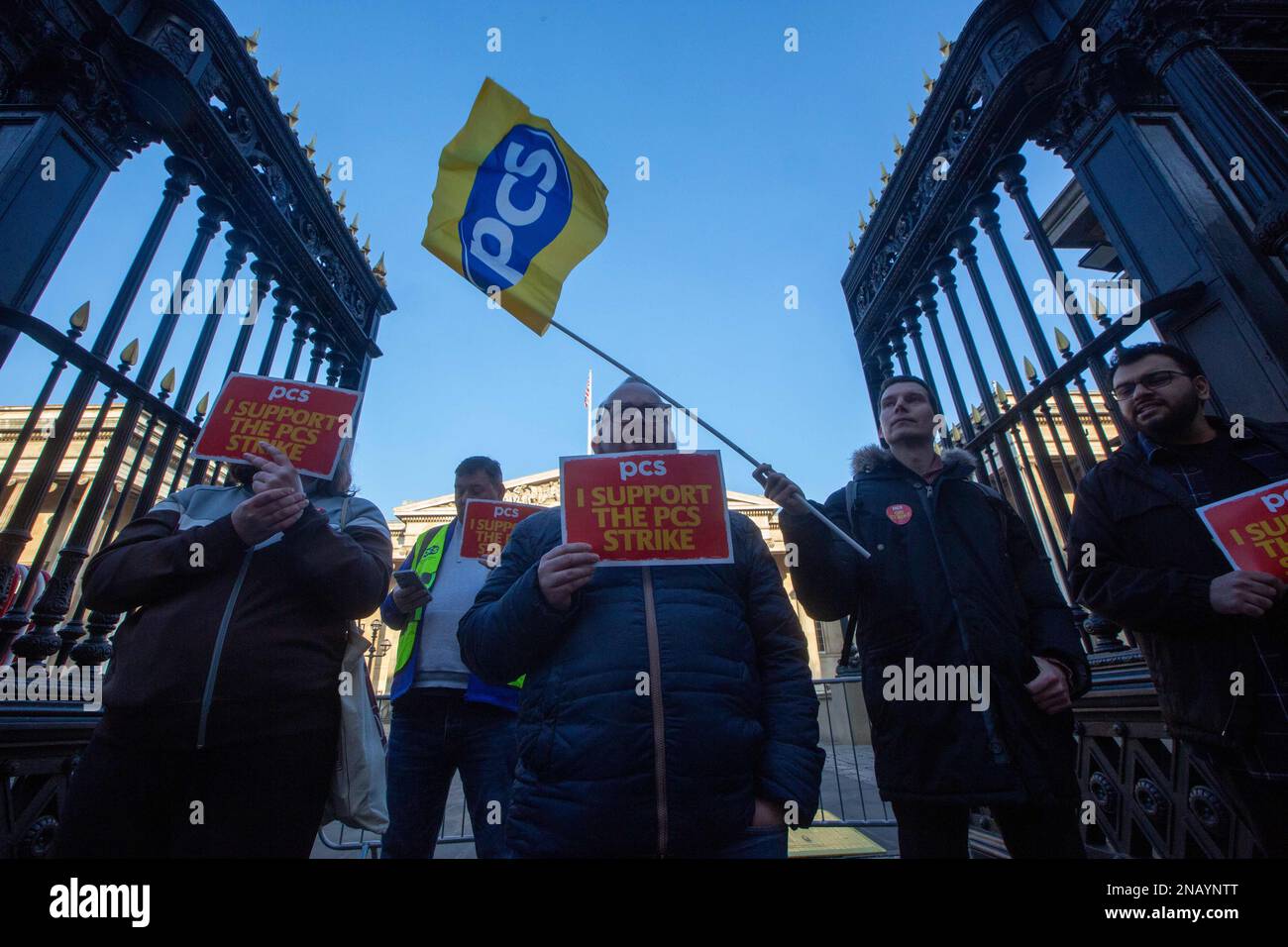 Picket line at british museum hi-res stock photography and images - Alamy