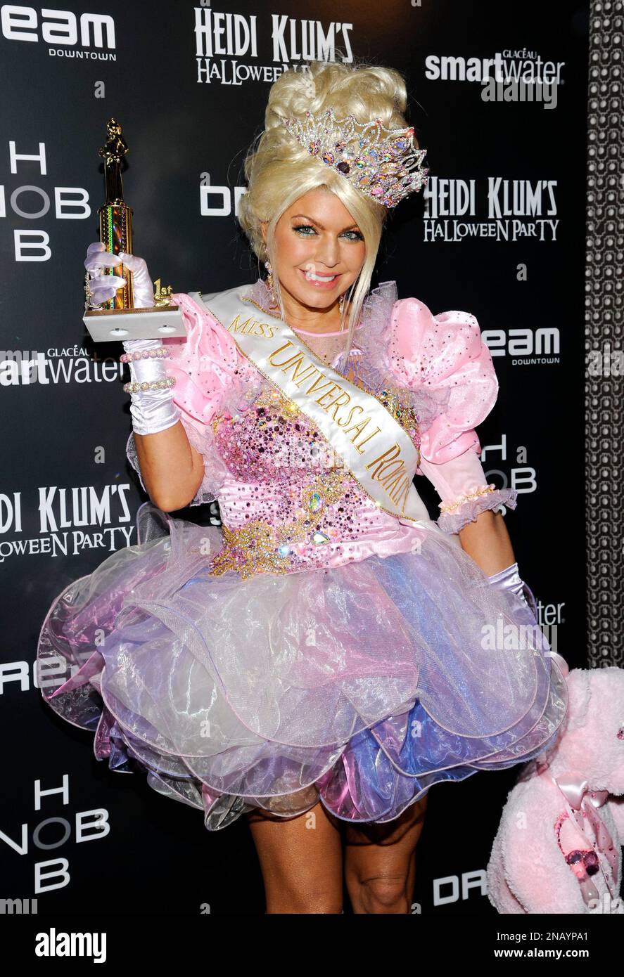 Singer Stacy "Fergie" Ferguson attends Heidi Klum's annual Halloween ...