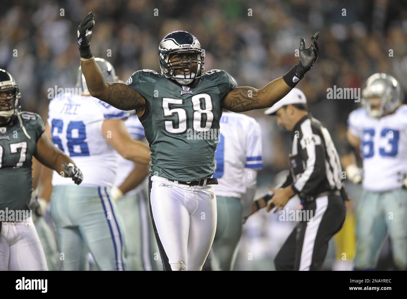 Philadelphia Eagles' Trent Cole (58) celebrates in the second half of ...