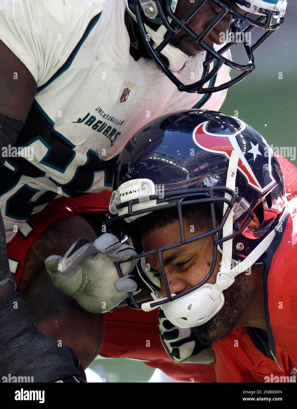 Jacksonville Jaguars outside linebacker Clint Session (55) grabs the ...