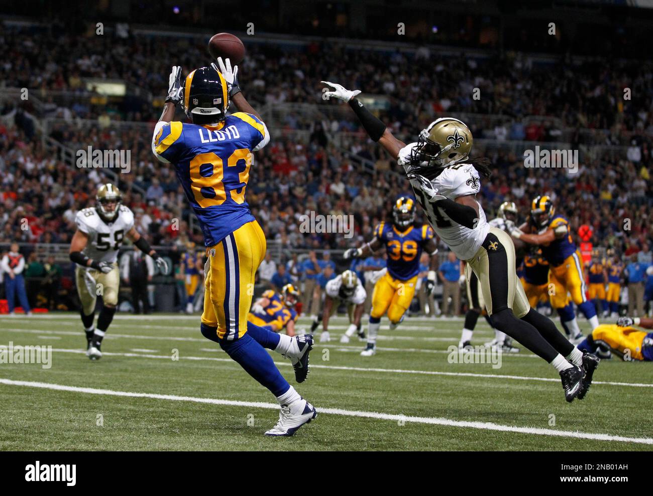 St. Louis Rams wide receiver Brandon Lloyd (83) makes a touchdown ...