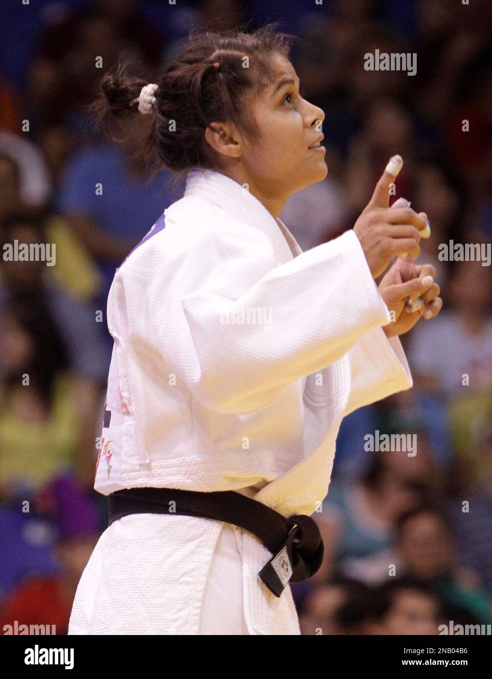 Colombia's Yulieth Sanchez celebrates after winning the bronze medal ...