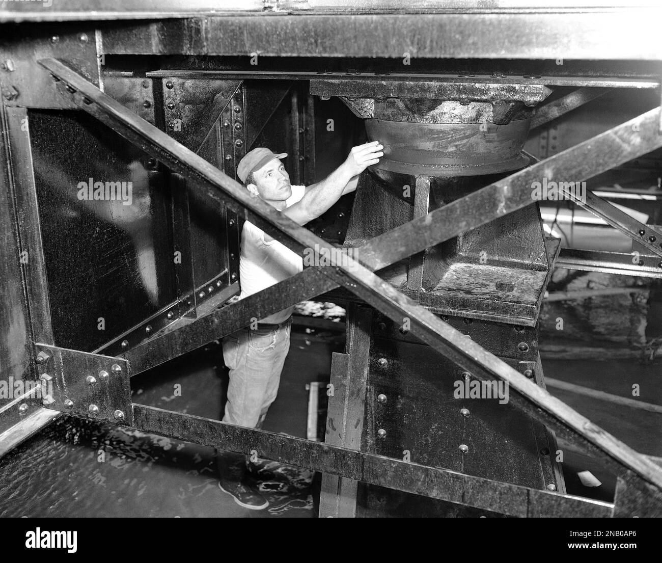 Bill Klein, one of more than 50 special effects men, keeps the 70–foot ...
