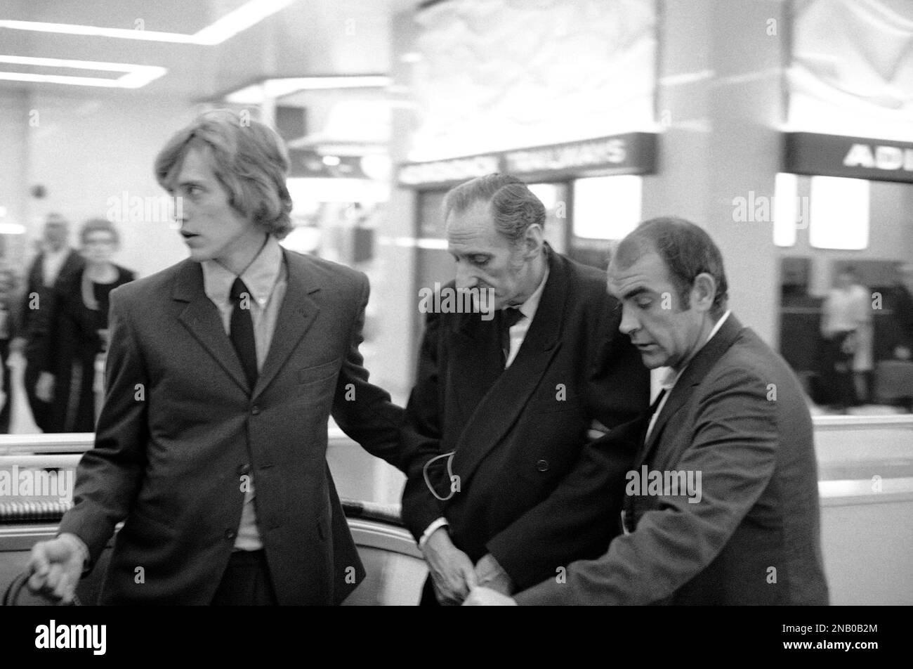 Actors Christopher Walken; Stan Gottleib and Sean Connery ride up ...