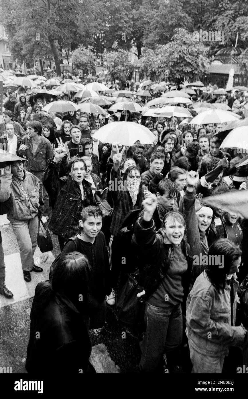 Protest quiet peaceful Black and White Stock Photos & Images - Alamy