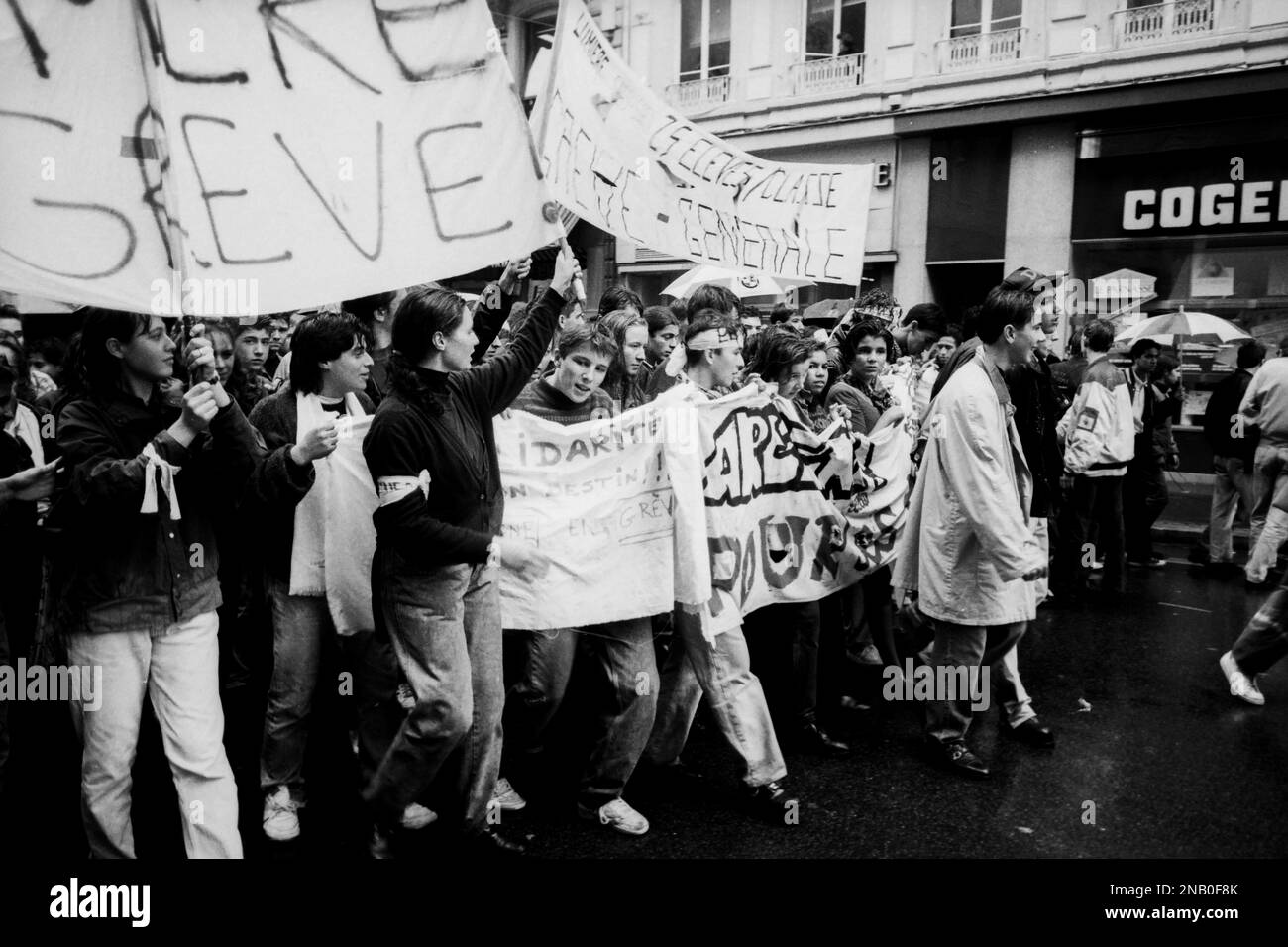Archives 90ies: Pupils march to protest lack of National Education ...