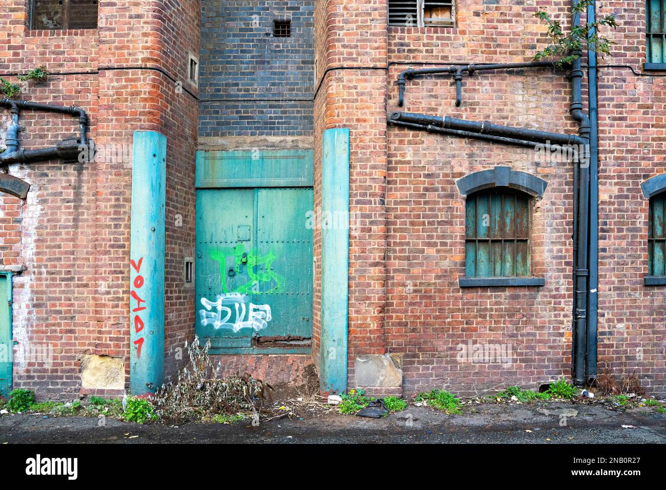 Clarence Warehouses, Bonded Tea Warehouses, Liverpool, UK Stock Photo ...