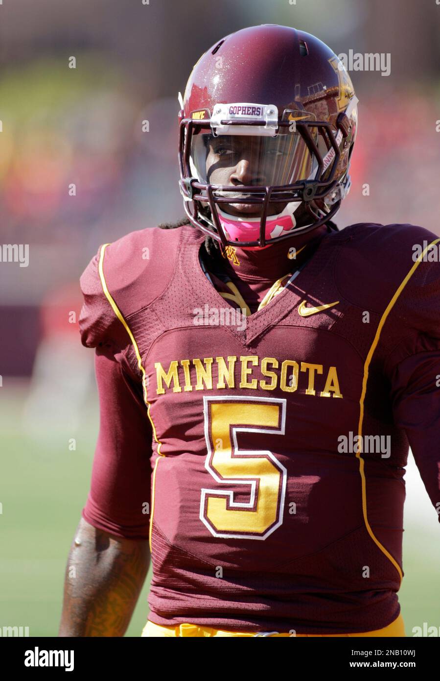Minnesota quarterback Marqueis Gray (5) plays against Nebraska during ...