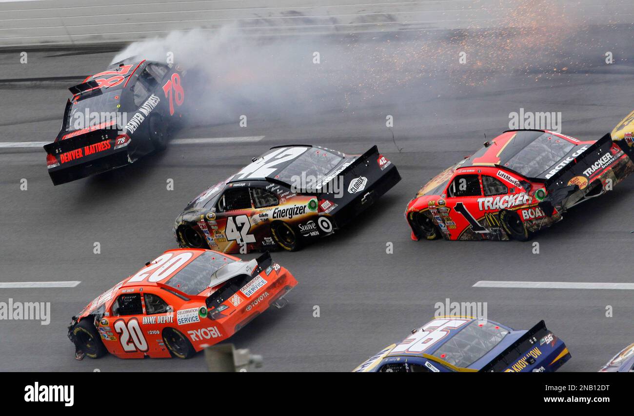 Nascar Crashes 2011
