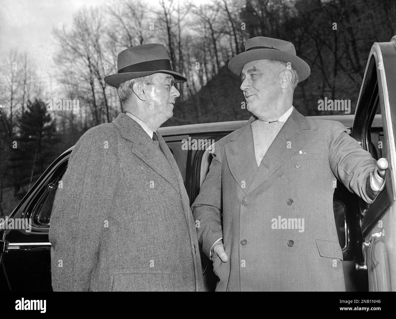 President Franklin D. Roosevelt and Secretary William D. Hassett as F.D ...