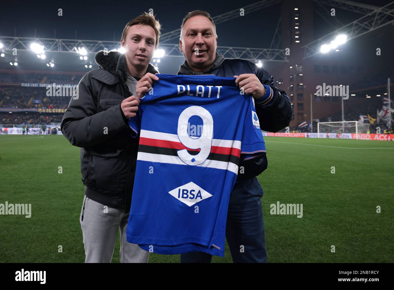 David platt nottingham forest player hi-res stock photography and ...