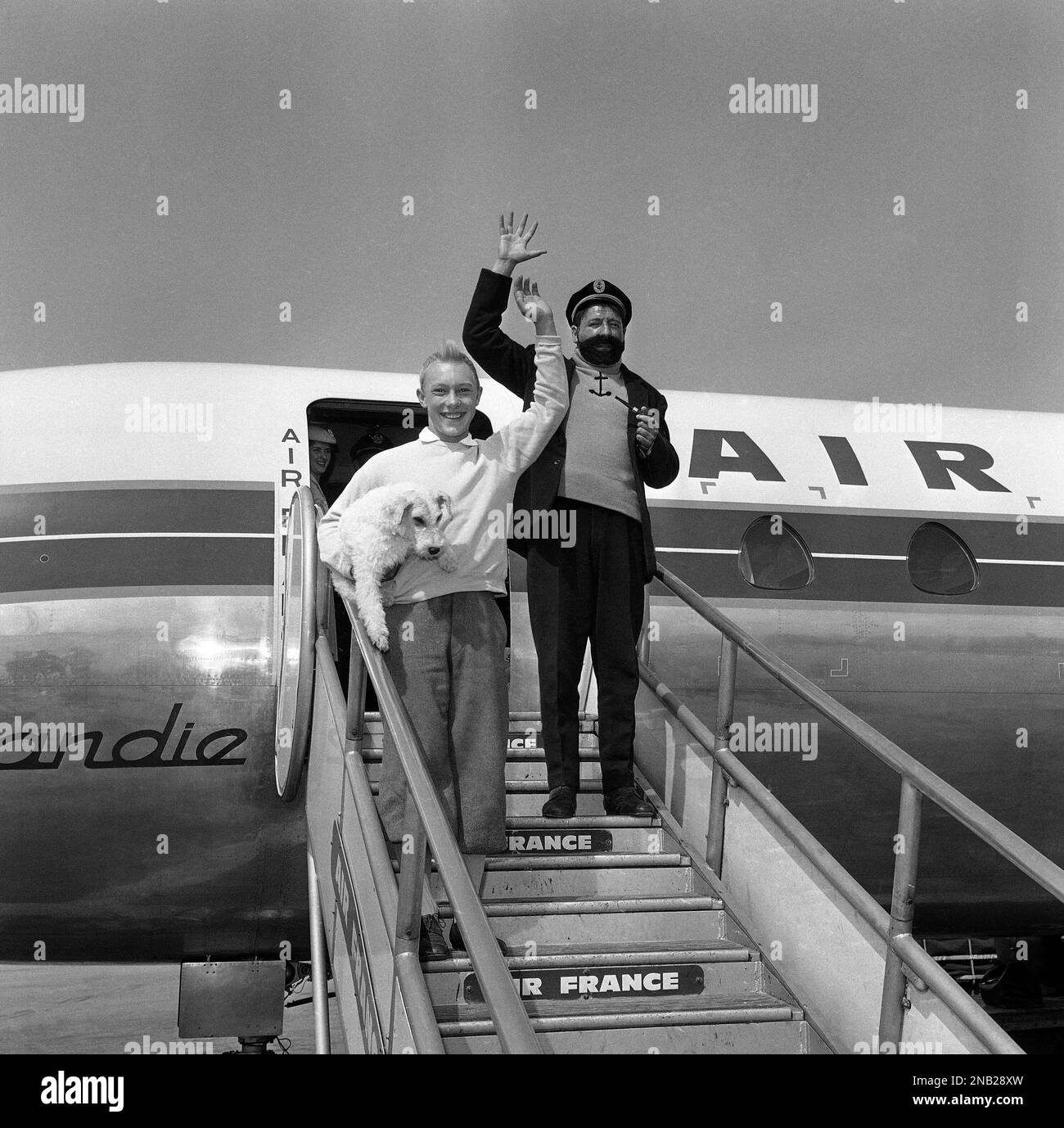 Returning from filming "Tintin et le mystere de la Toison d'Or" (Tintin ...