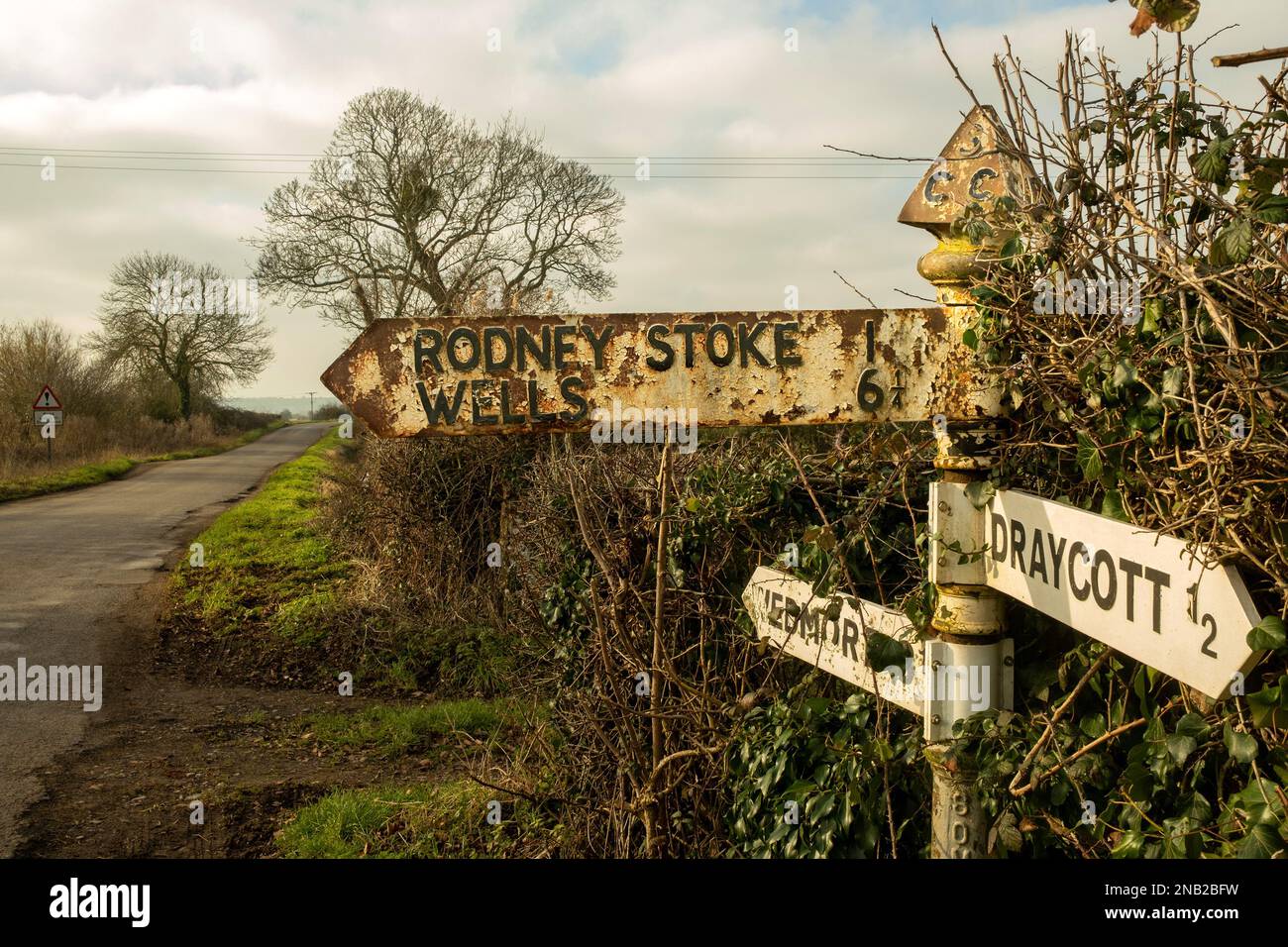 Somerset road sign hi-res stock photography and images - Alamy