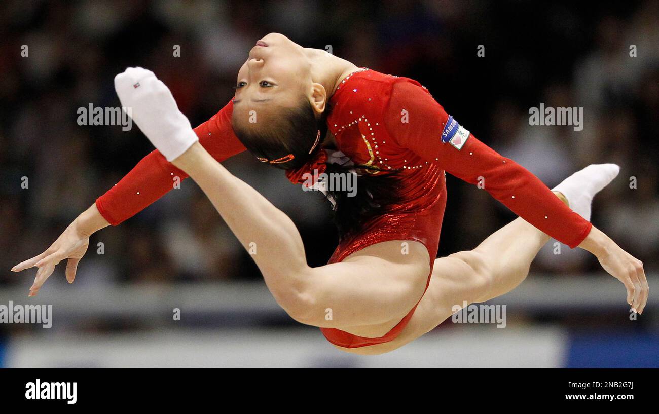 Sui Lu of China performs on her way to winning the silver medal the ...