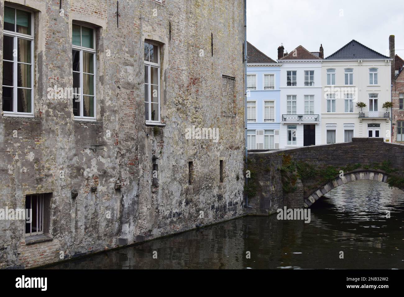 Old Bruges architecture and canals, Belgium Stock Photo - Alamy