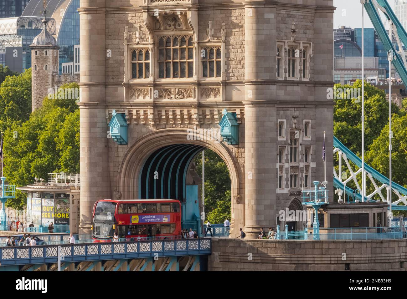 England, London, Close-up detail of Tower Bridge Stock Photo - Alamy
