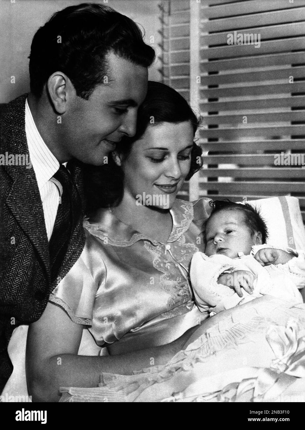 Allan Jones, singing film actor, and his wife Irene Hervey, English ...