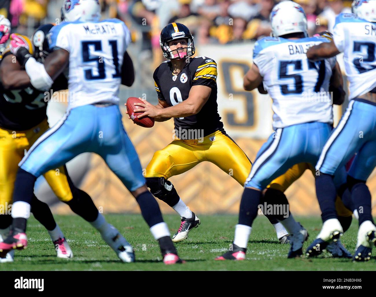 Pittsburgh Steelers punter Daniel Sepulveda looks to throw on a fake ...