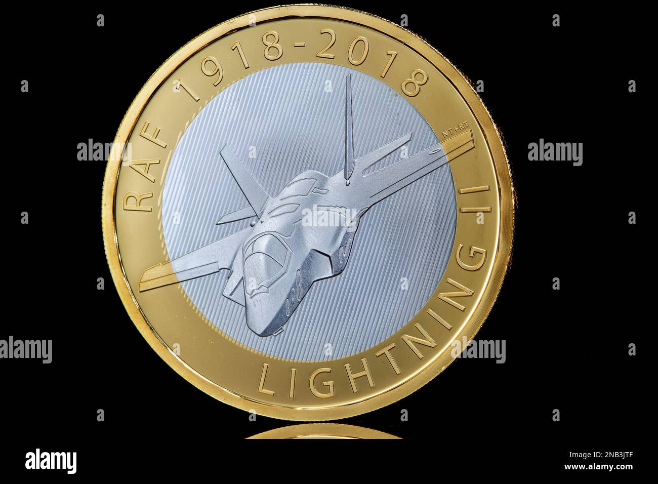 Lockheed F35 Lightning featured on the reverse side of a Silver proof £ ...