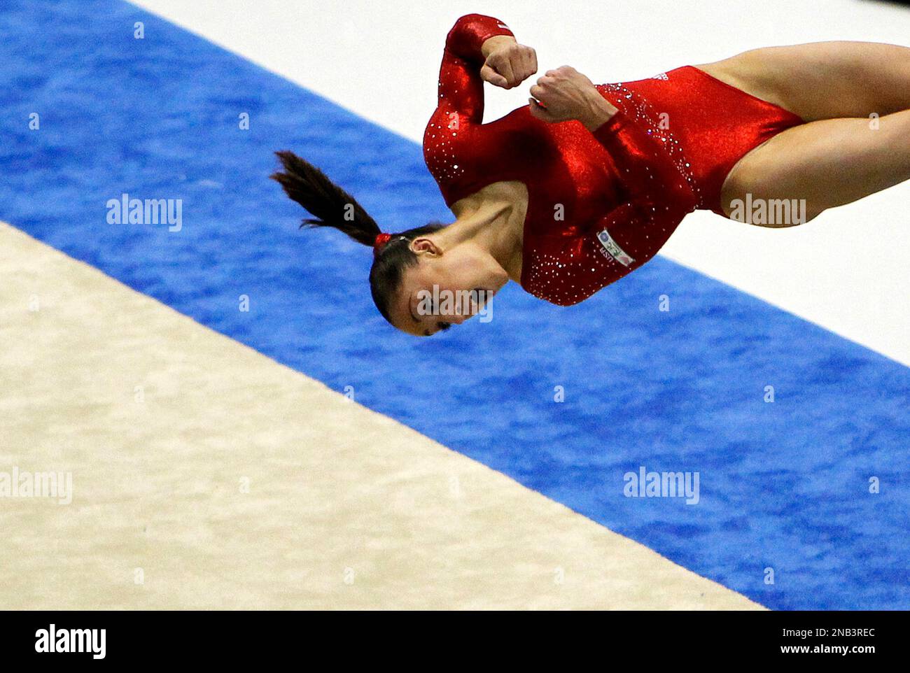 USA's Jordyn Wieber performs the floor exercise during the women's ...