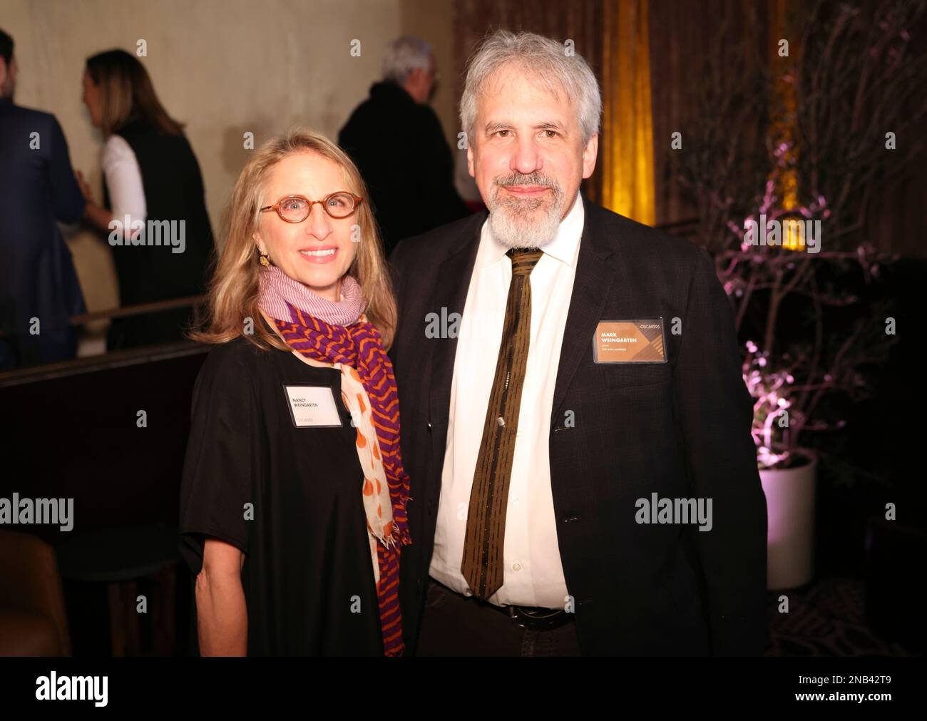 Mark Weingarten, right, and Nancy Weingarten attend the 95th Academy ...