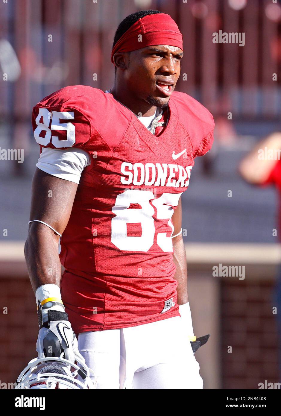 Oklahoma wide receiver Ryan Broyles is pictured before an NCAA college ...