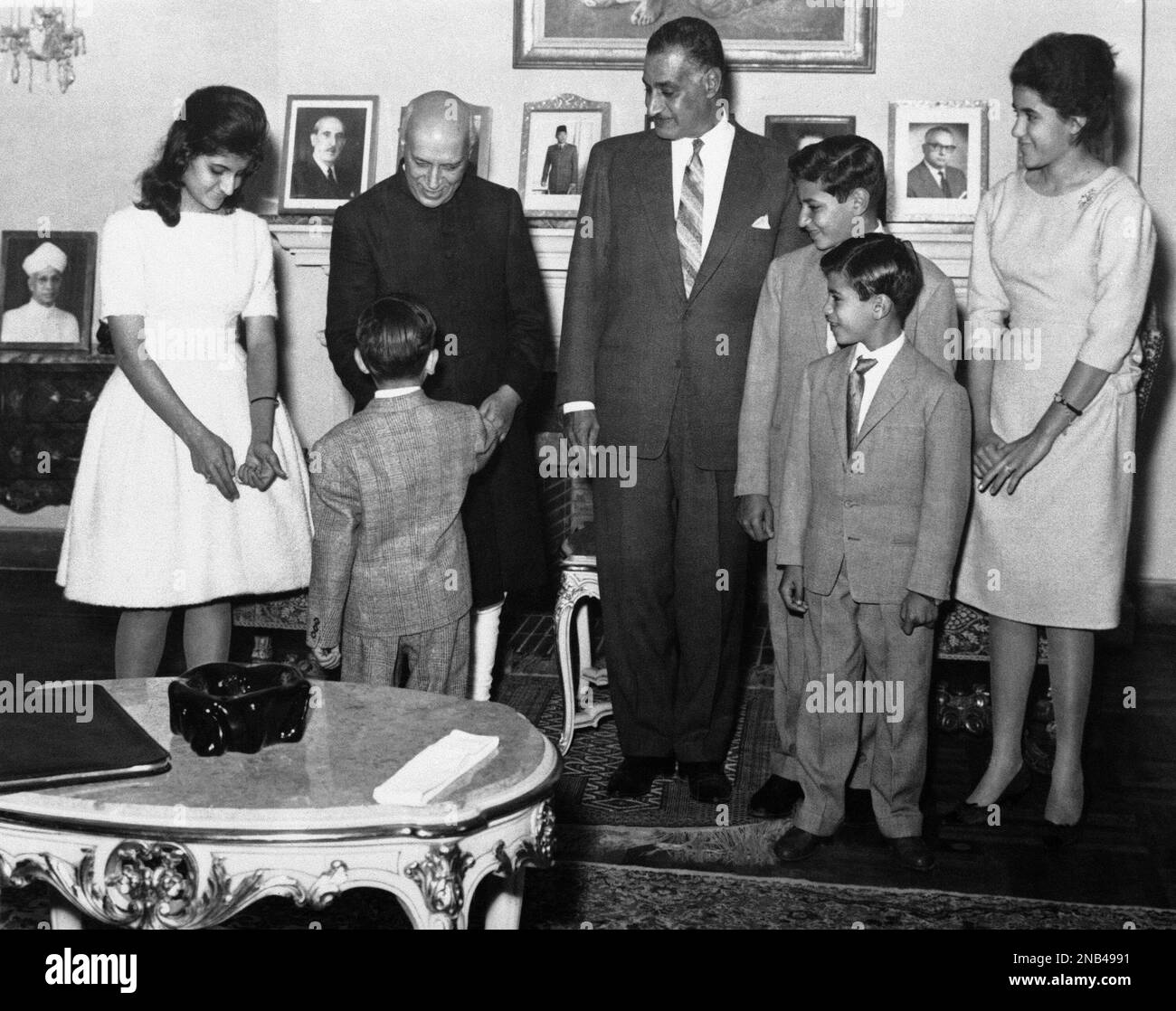 Shri Jawaharlal Nehru, the Prime Minister of India, with President ...