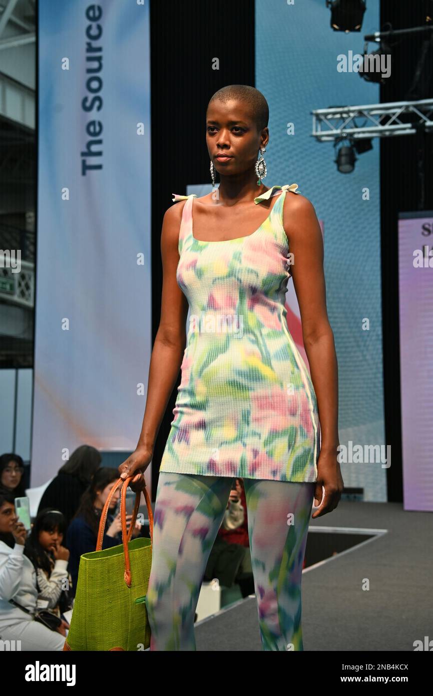 Fashion stalls exhibitions hi-res stock photography and images - Alamy