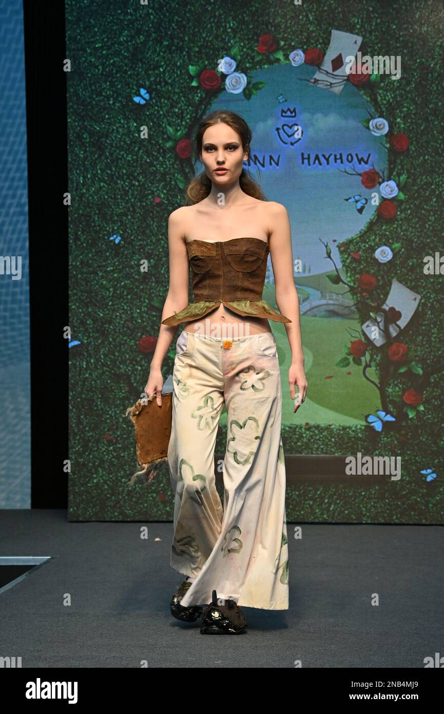 Fashion stalls exhibitions hi-res stock photography and images - Alamy