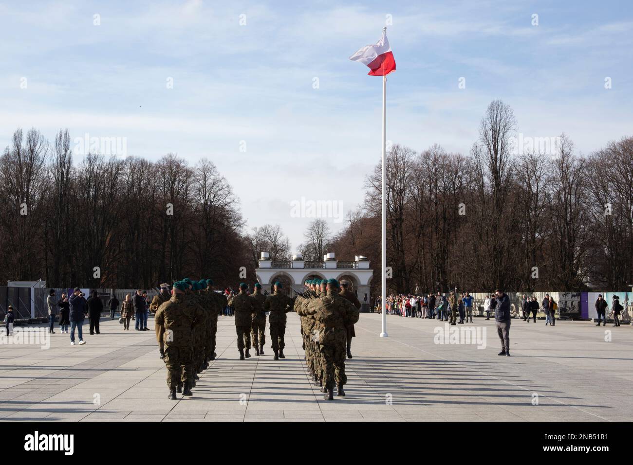 Polish soldiers on parade in front of the tomb of the unknown soldier ...