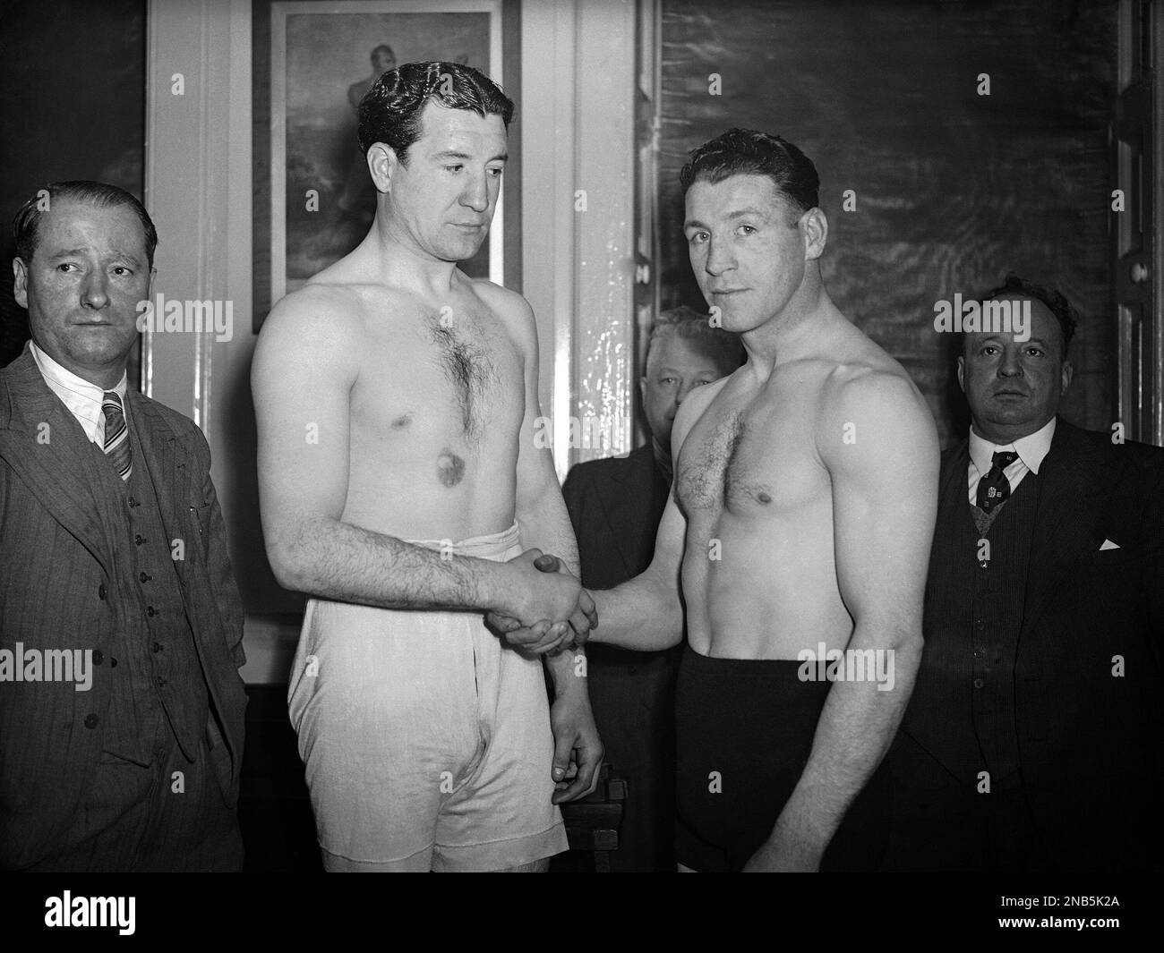 British boxers Jock McAvoy, left, and Len Harvey shaking hands at the ...
