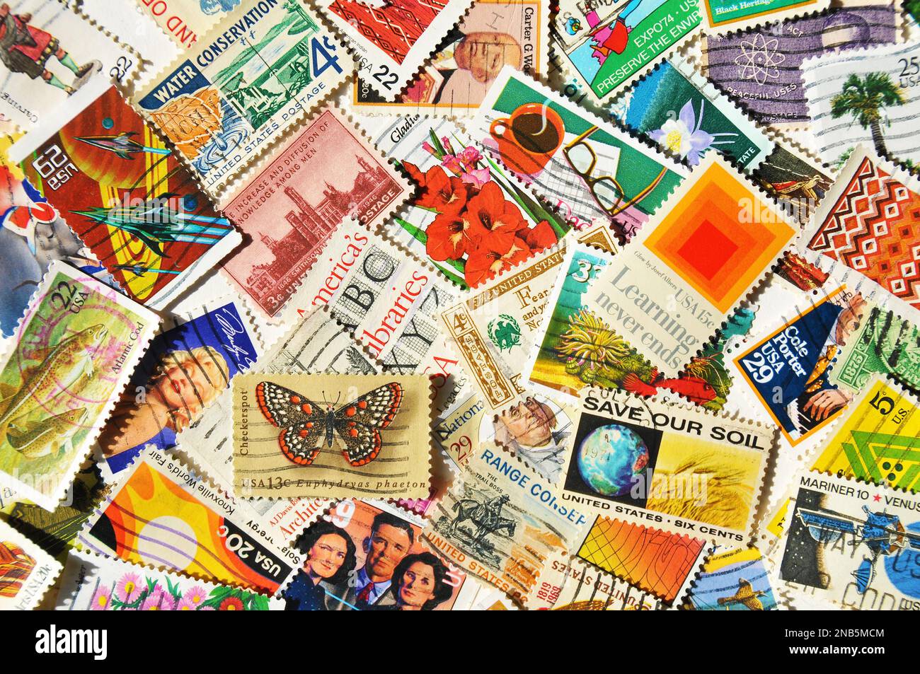 Philatelists hi-res stock photography and images - Alamy
