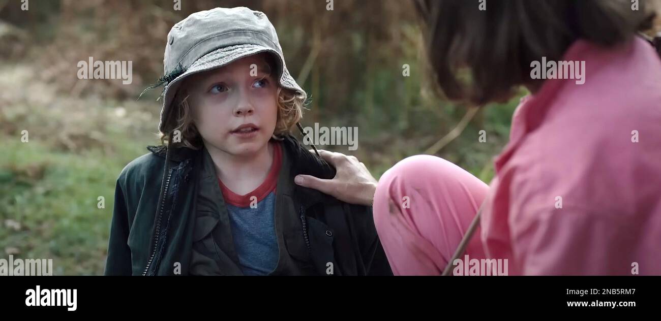 COCAINE BEAR, from left: Christian Convery, Keri Russell, 2023 ...