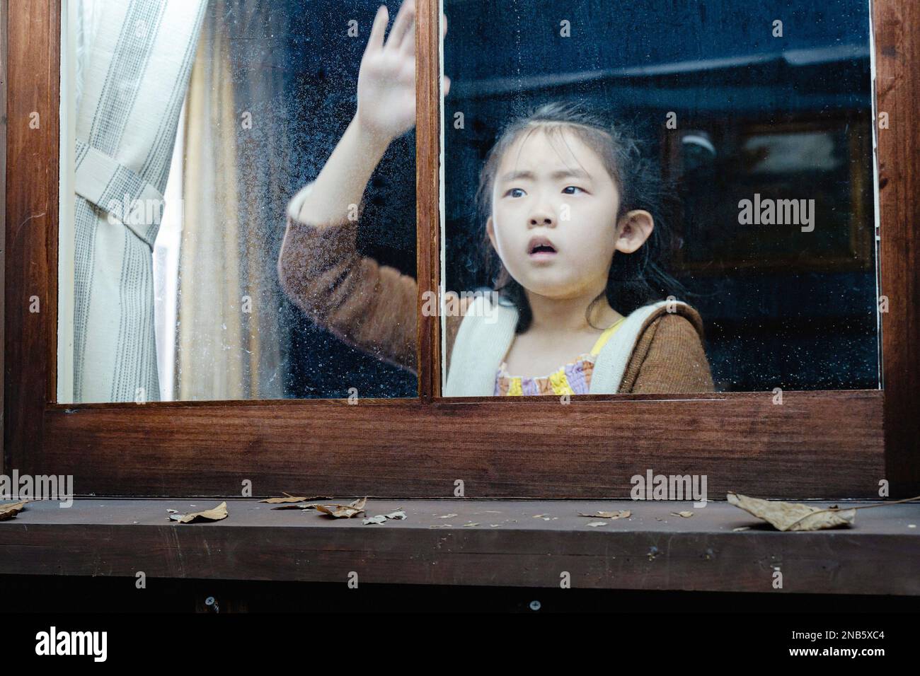 KNOCK AT THE CABIN, Kristen Cui, 2023. ph: Aaron Ricketts / © Universal ...