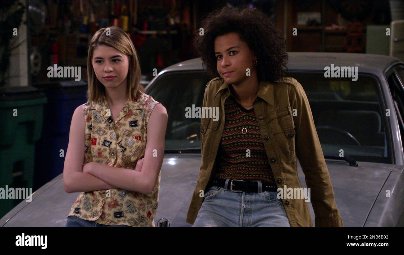 THAT '90S SHOW, (aka THAT 90S SHOW), from left: Callie Haverda, Ashley ...