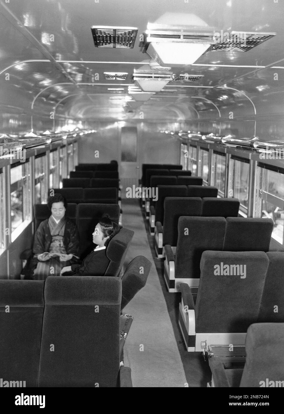 The Tsubane is Japan's first try at post war luxury train travel in ...