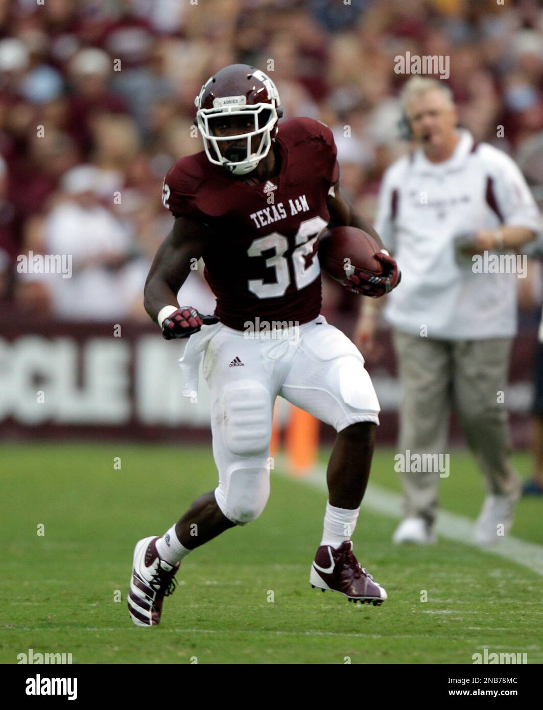 Texas A&M running back Cyrus Gray (32) during the first quarter of an ...