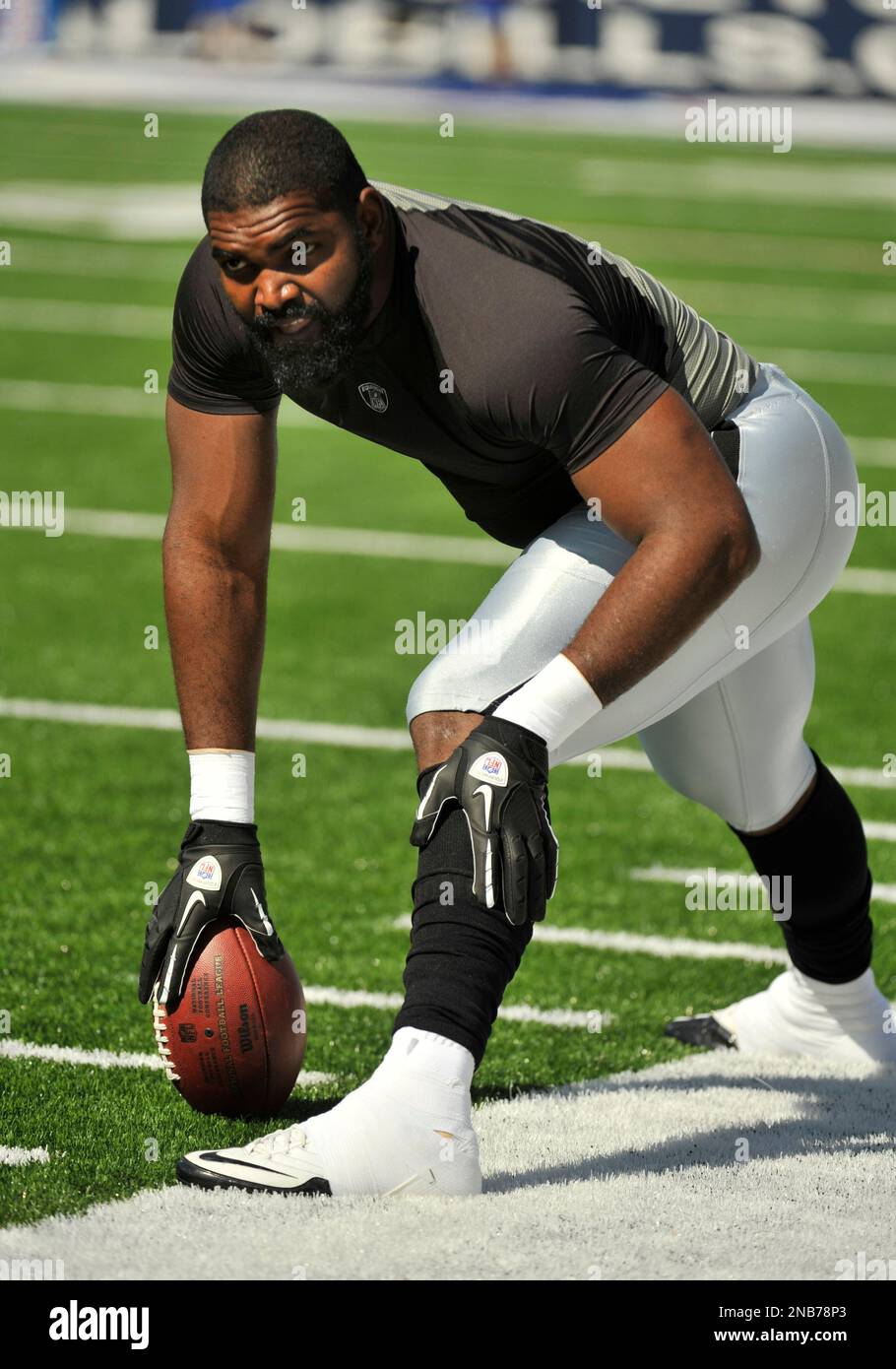 Oakland Raiders' Richard Gordon during during warm-ups before an NFL ...
