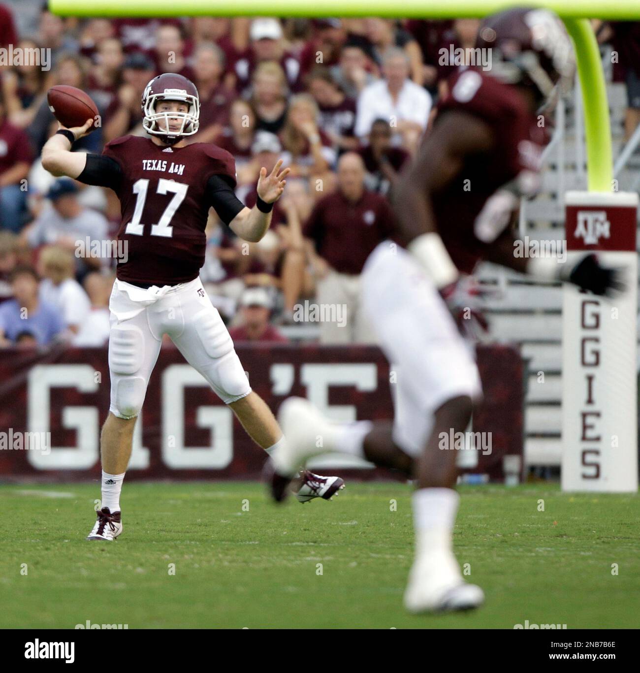 Texas A&M quarterback Ryan Tannehill (17) throws a pass to wide ...