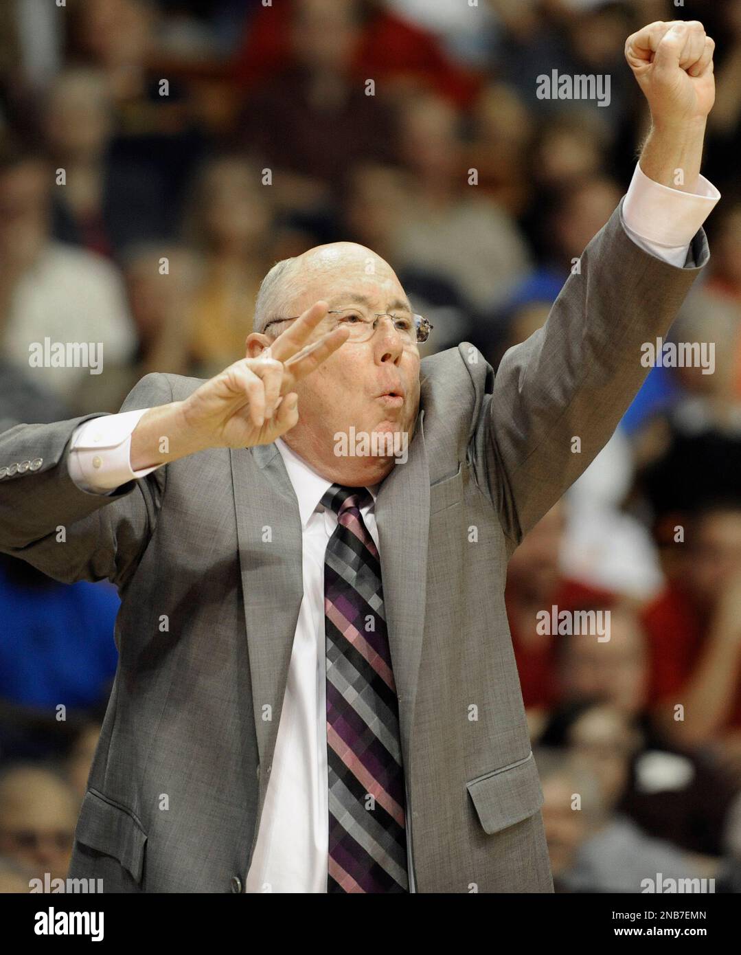 Connecticut Sun head coach Mike Thibault gestures during the second ...
