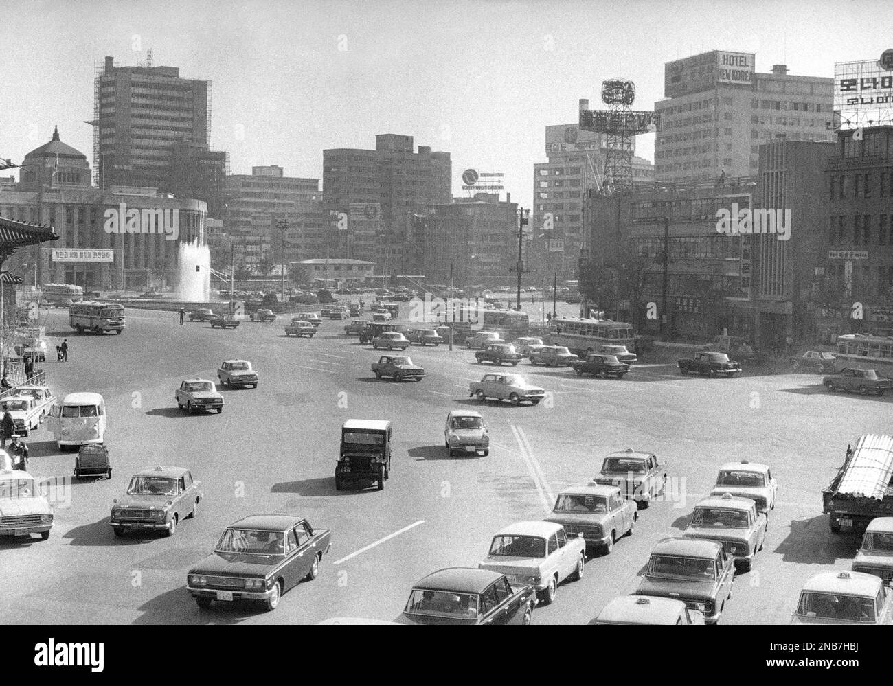 Street scene of Seoul, South Korea in June 1970. (AP Photo Stock Photo ...